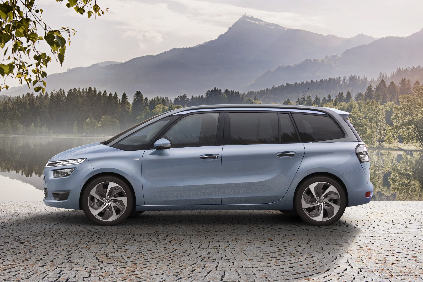 C4 Picasso auch als Siebensitzer - Der Van von Citroën bietet als ...