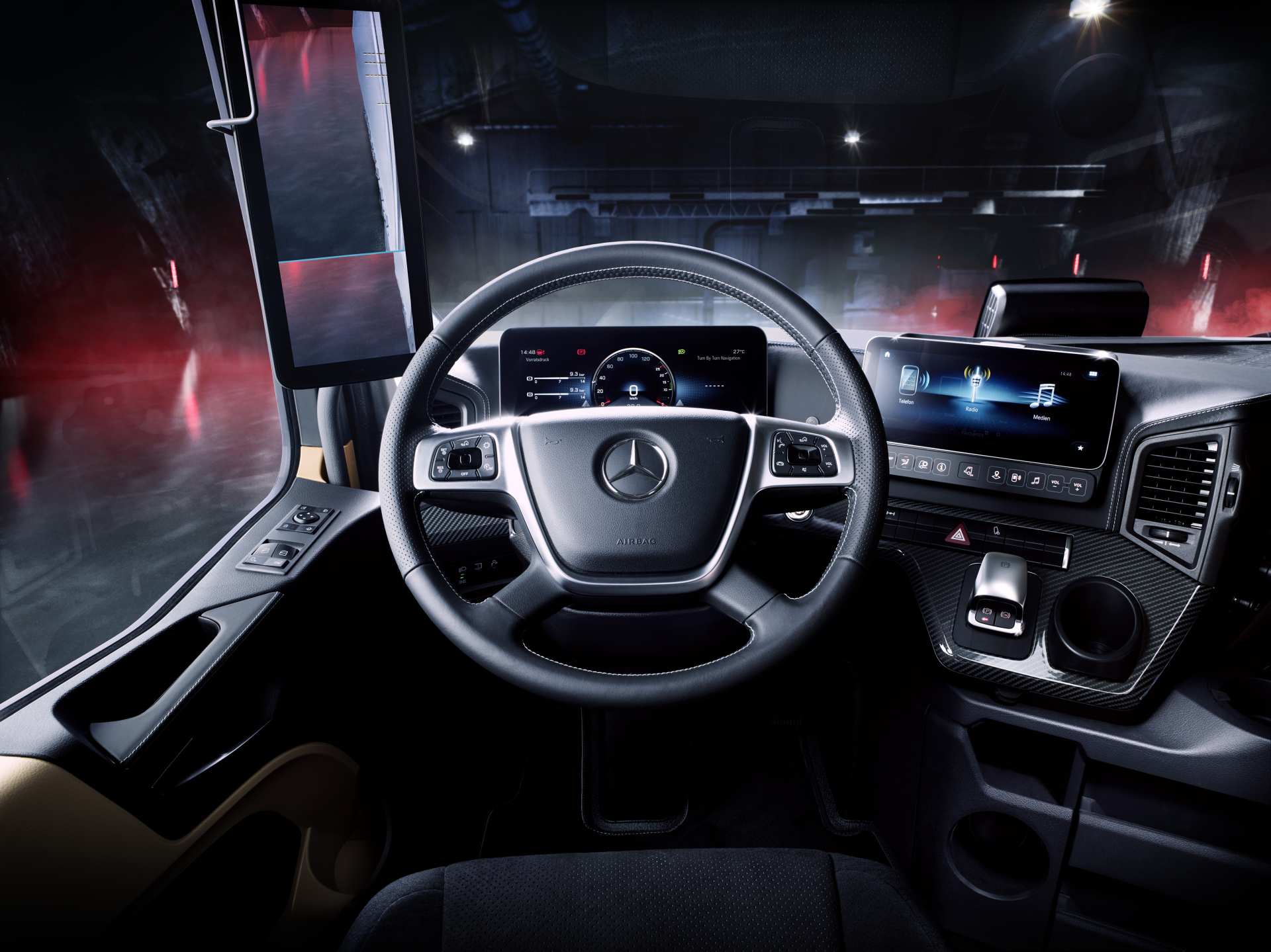 Mercedes-Benz Lkw: Starker Auftritt des neuen Actros: Mercedes-Benz ...